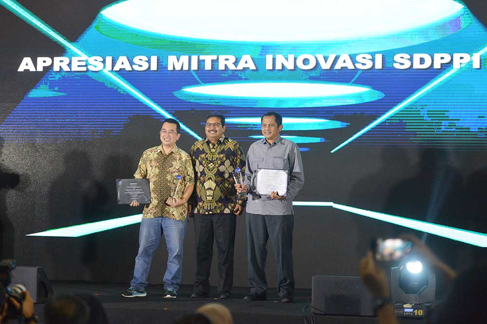 SDPPI Beri Penghargaan untuk 23 Mitra Kerja Berprestasi - Seputar DJID ...